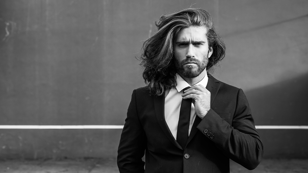 How To Grow Out Hair: The Ultimate Guide | Above The Collar